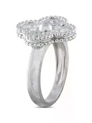 Van Cleef & Arpels Diamond Ring In 18k White Gold
