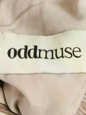 Oddmuse Sleeveless Top With Back Zip