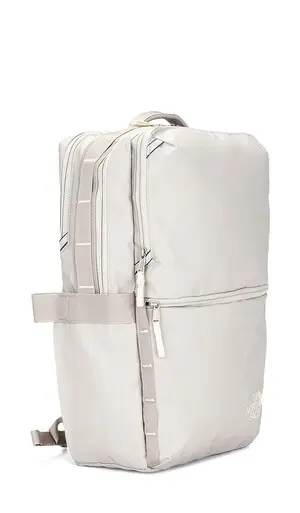 The North Face Base Camp Voyager Daypack - Grey