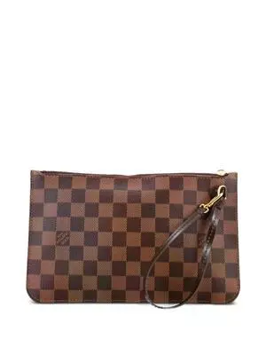 LOUIS VUITTON Neverfull Pochette Damier Pouch