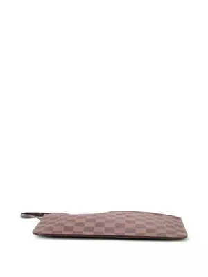 LOUIS VUITTON Neverfull Pochette Damier Pouch