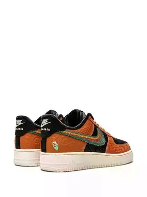 Nike Force 1 '07 Lx Siempre Familia Sneakers