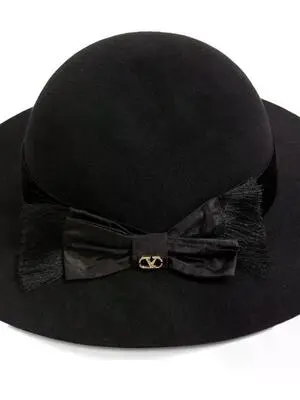 Valentino Garavani Vlogo Signature Bow Hat