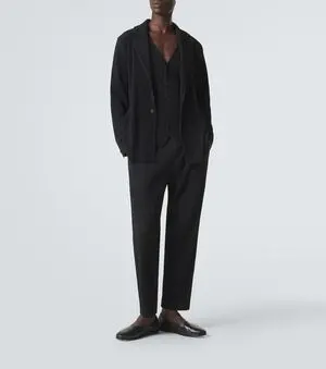 Issey Miyake Basics Pleated Straight Pants - Black
