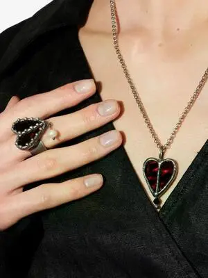 POISONED HEARTS Tone Heart Ring With Glass Detailing And Bead Trim - Silver
