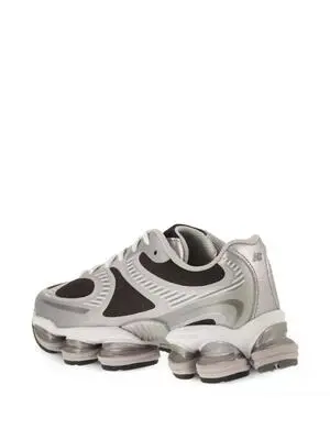 NEW BALANCE 2000 Metallic-effect Sneakers - Grey