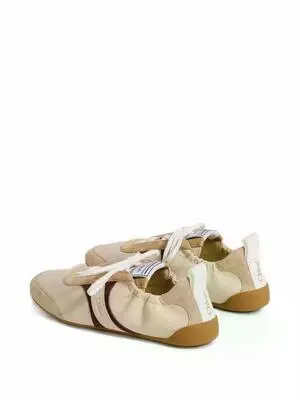 Chloé Kick Sneakers