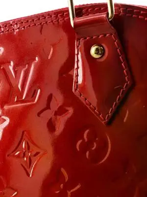 LOUIS VUITTON Alma Handbag Monogram Vernis Bb Shoulder Bag - Red