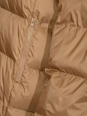 Max Mara Short Quilted Water-repellent Nylon Down Jacket With Hood - Camel