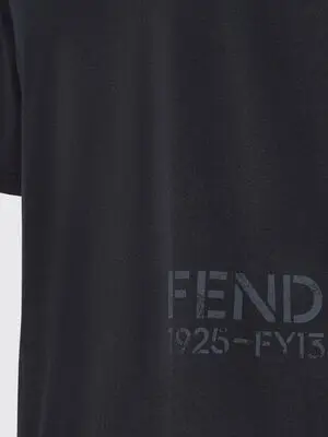 Fendi Cotton T-shirt With Contrasting Logo On The Chest - Black