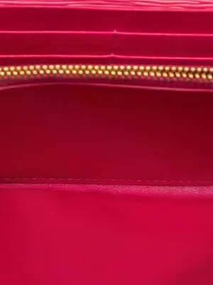 Prada 2013-2026 Vitello Move Wallet On Chain Crossbody Bag