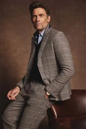 Holland Cooper The Single Breasted Blazer Prince Of Wales - Navy