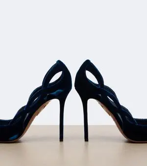 AQUAZZURA Contour Velvet Pumps