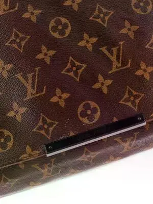 LOUIS VUITTON District Messenger Bag Macassar Monogram Canvas Mm Crossbody Bag