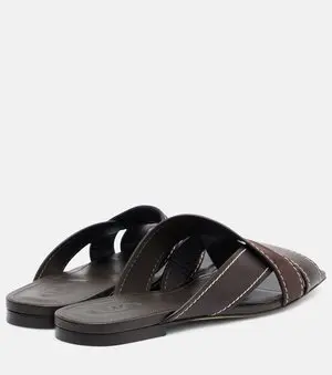 TOD'S Leather Slides - Brown