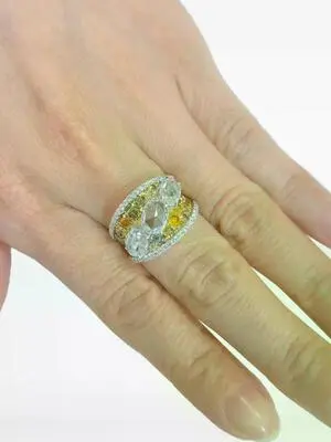 HYT JEWELRY Multi-cut Diamond Cocktail Ring In 18k White Gold