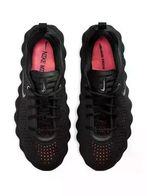 Nike Mind 002 / Hyper Crimson Sneakers - Black