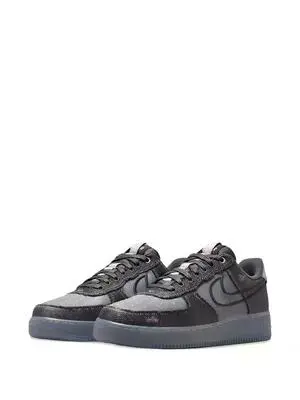Nike Force 1 Sneakers