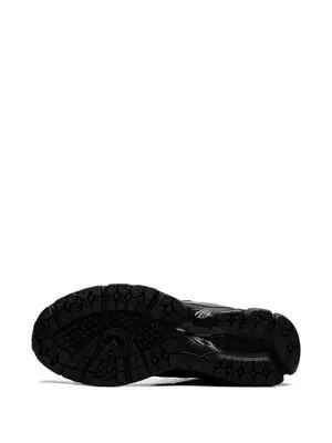 NEW BALANCE 1906r Sneakers