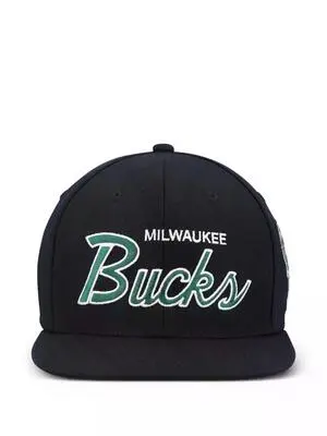 Mitchell & Ness Milwaukee Bucks Team Script 2.0 Cap - Black