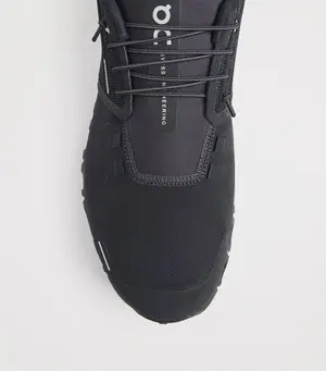 On 6 Trainers