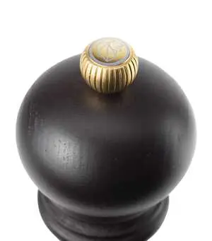 PEUGEOT Beechwood Paris Salt Mill - Brown
