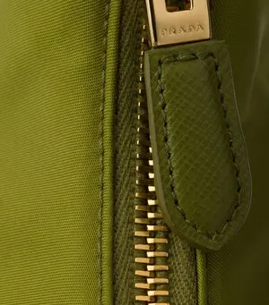 Prada Re-nylon Re-edition 2005 Shoulder Bag - Green