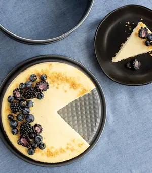 NORDICWARE Carbon Steel Springform Cake Tin Set