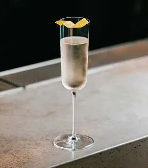 RICHARD BRENDON Classic Champagne Flutes