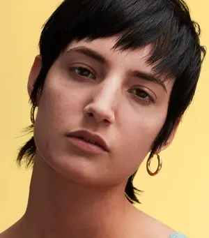 MAC COSMETICS Studio Radiance Face And Body Foundation