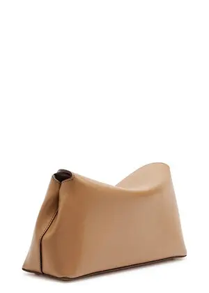 TOTEME T-lock Leather Clutch - Camel