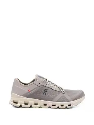 On X 4 Ad Sneakers
