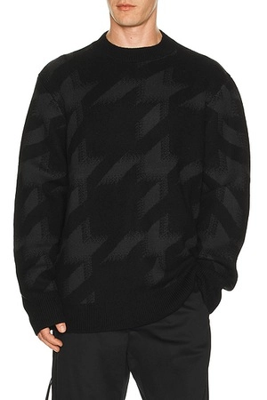 Perfect Moment Trimmed Sweaters For Men