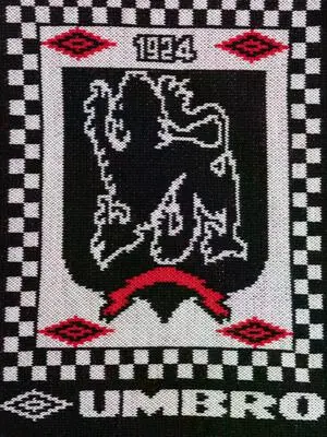 UMBRO Fringed Patterned Scarf