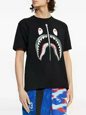 A BATHING APE Shark Graphic T-shirt - Black