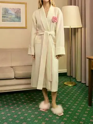 Sleeper Rose Linen Robe - Neutrals