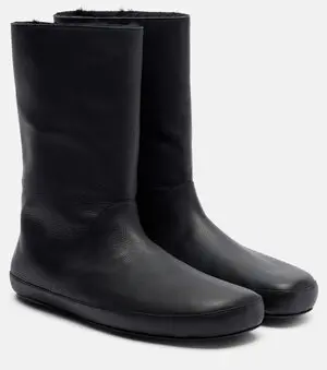 THE ROW Toni Shearling-lined Leather Ankle Boots