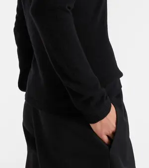 THE ROW Nezena Cashmere Sweater