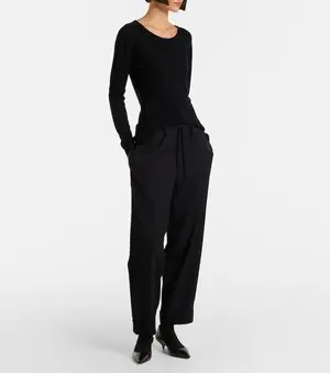 THE ROW Nezena Cashmere Sweater