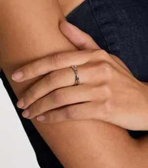 ASTRID & MIYU Sterling Crossover Illusion Band Ring - Silver