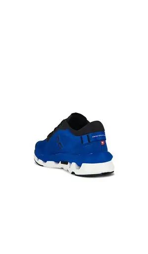 On Cloudzone In . Also - Royal