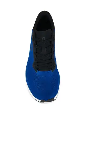 On Cloudzone In . Also - Royal