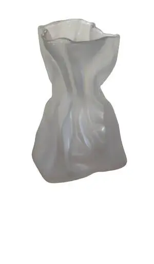 HUEGAH HOME Orsa Vase - White