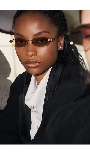 SHEVOKE Rue Oval Sunglasses