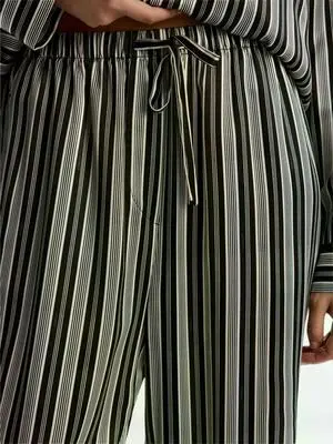 12 STOREEZ Striped Pyjama Set