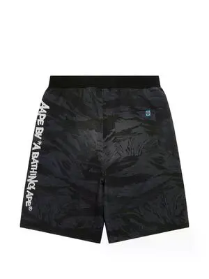 AAPE BY *A BATHING APE Camouflage Print Shorts With Appliqué Detailing