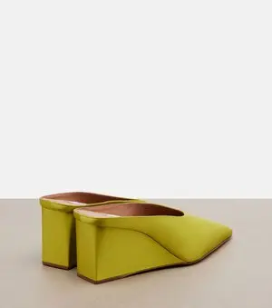 Alaïa Cube Satin Wedge Mules - Yellow