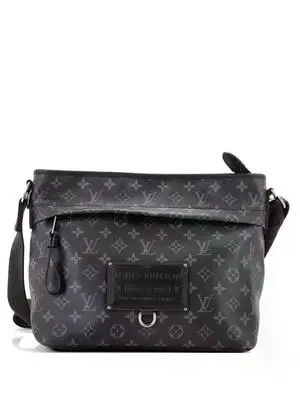 LOUIS VUITTON Monogram Eclipse Canvas Besace Zippee Mm Messenger Bag - Black