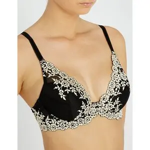 Wacoal Embrace Lace Stretch-lace Plunge Underwired Bra - Black