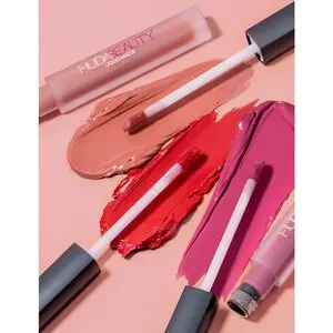 HUDA BEAUTY Liquid Matte Liquid Lipstick 4.2ml - First Class